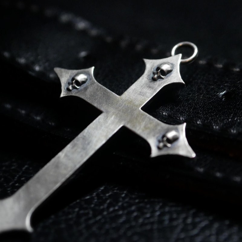 Renfest Pendant - Etsy