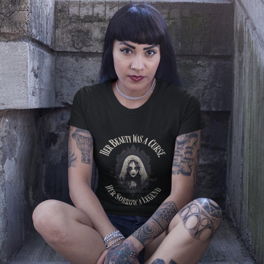 Her Beauty Was a Curse: Goth Style Darkness Tshirt, Dark Aesthetic ...