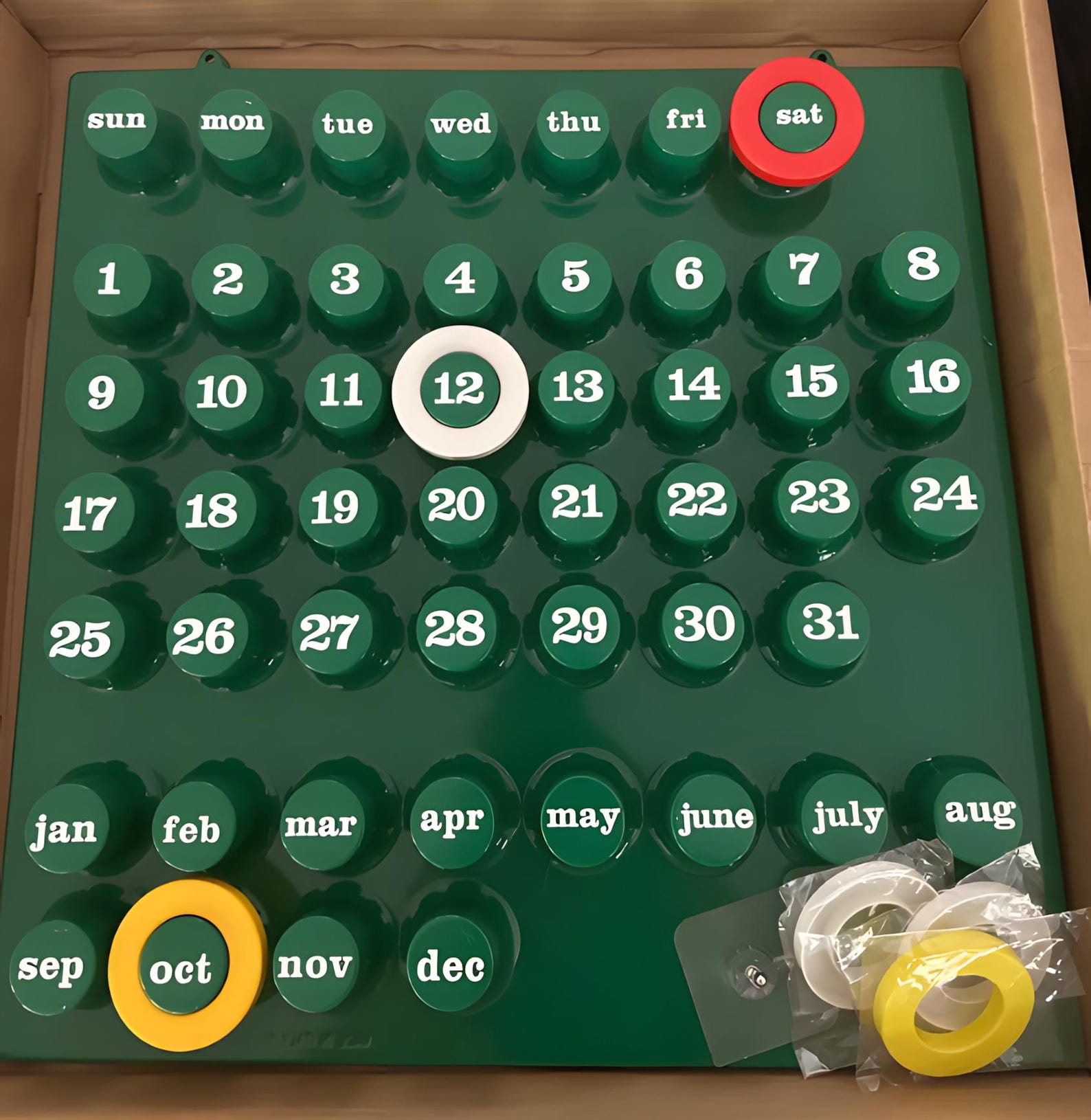 Perpetual Ring Date Calendar – Vintage-inspired Metal Calendar for Desk ...