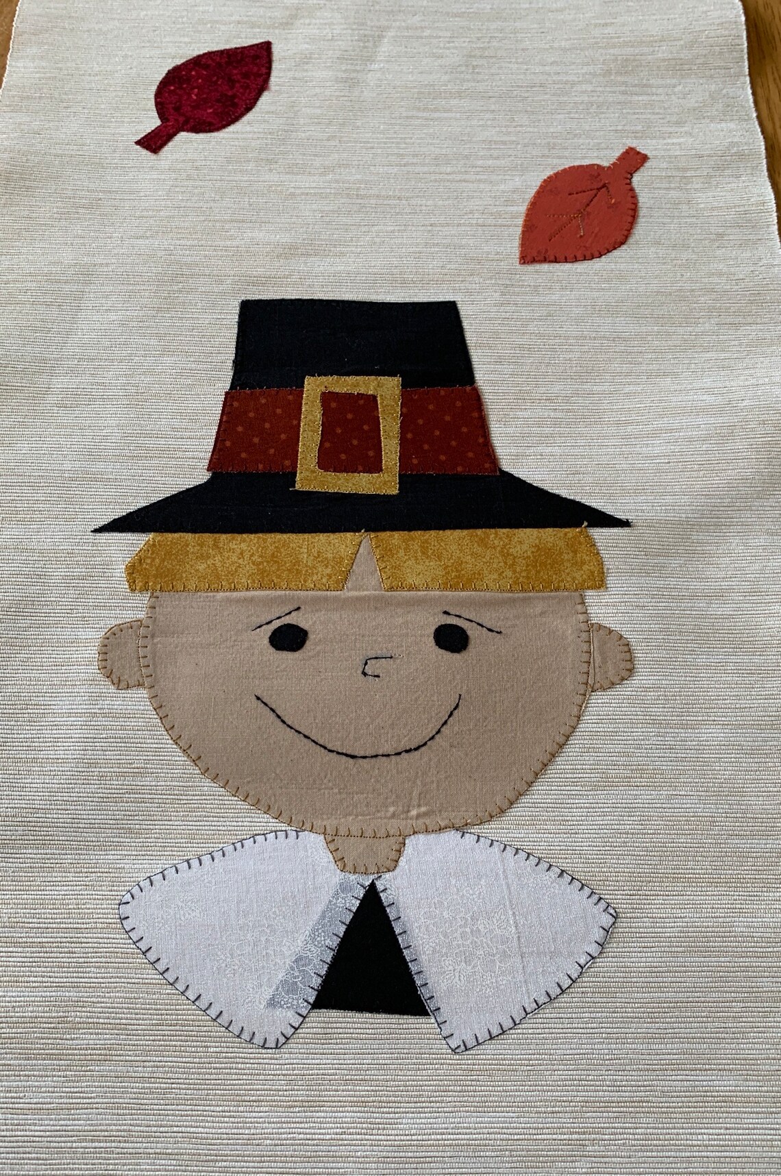Appliquéd Pilgrims Thanksgiving Table Runner - Etsy