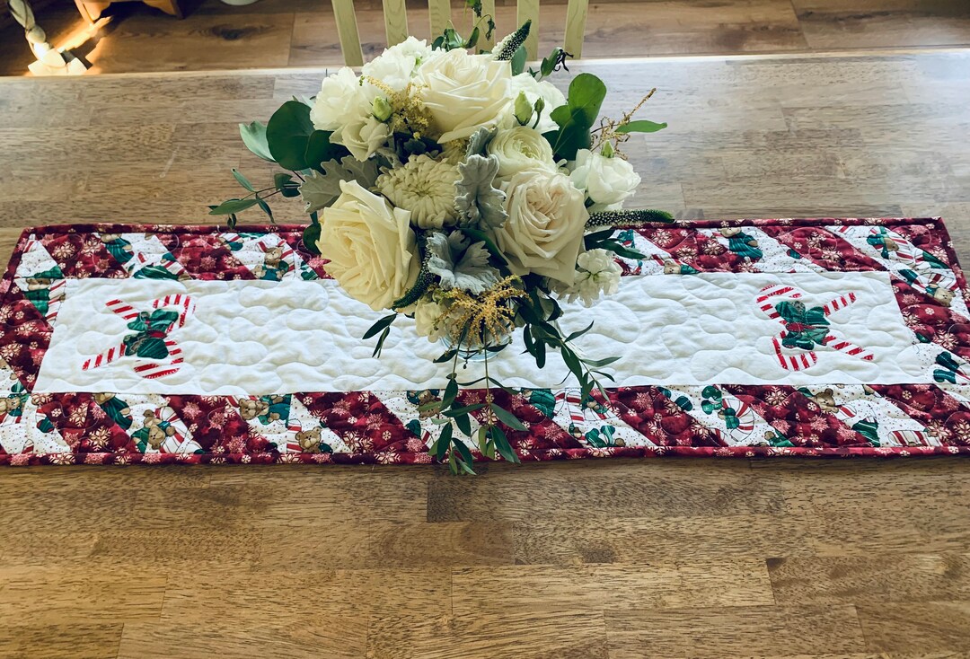 Quilted Appliqued Christmas Candy Cane Table Runner - Etsy