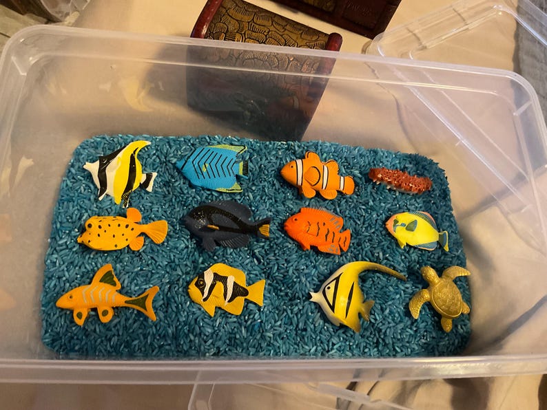 Under the Sea Sensory Bin | Ocean Animal Sensory Play | Montessori ...