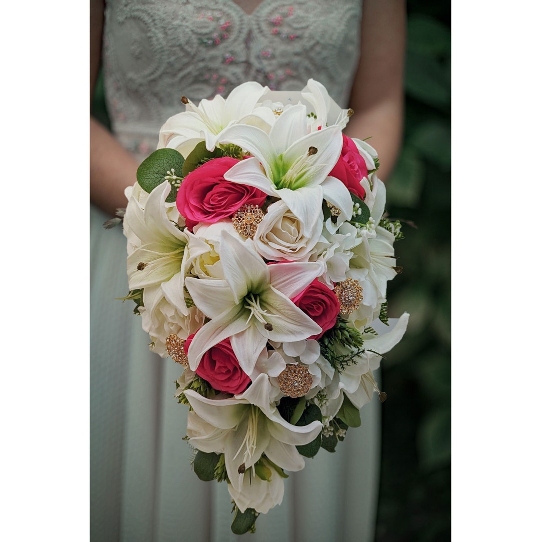 Cascade Bridal Bouquet – Hot Pink Roses, Tiger Lily, Gold Brooches - Etsy