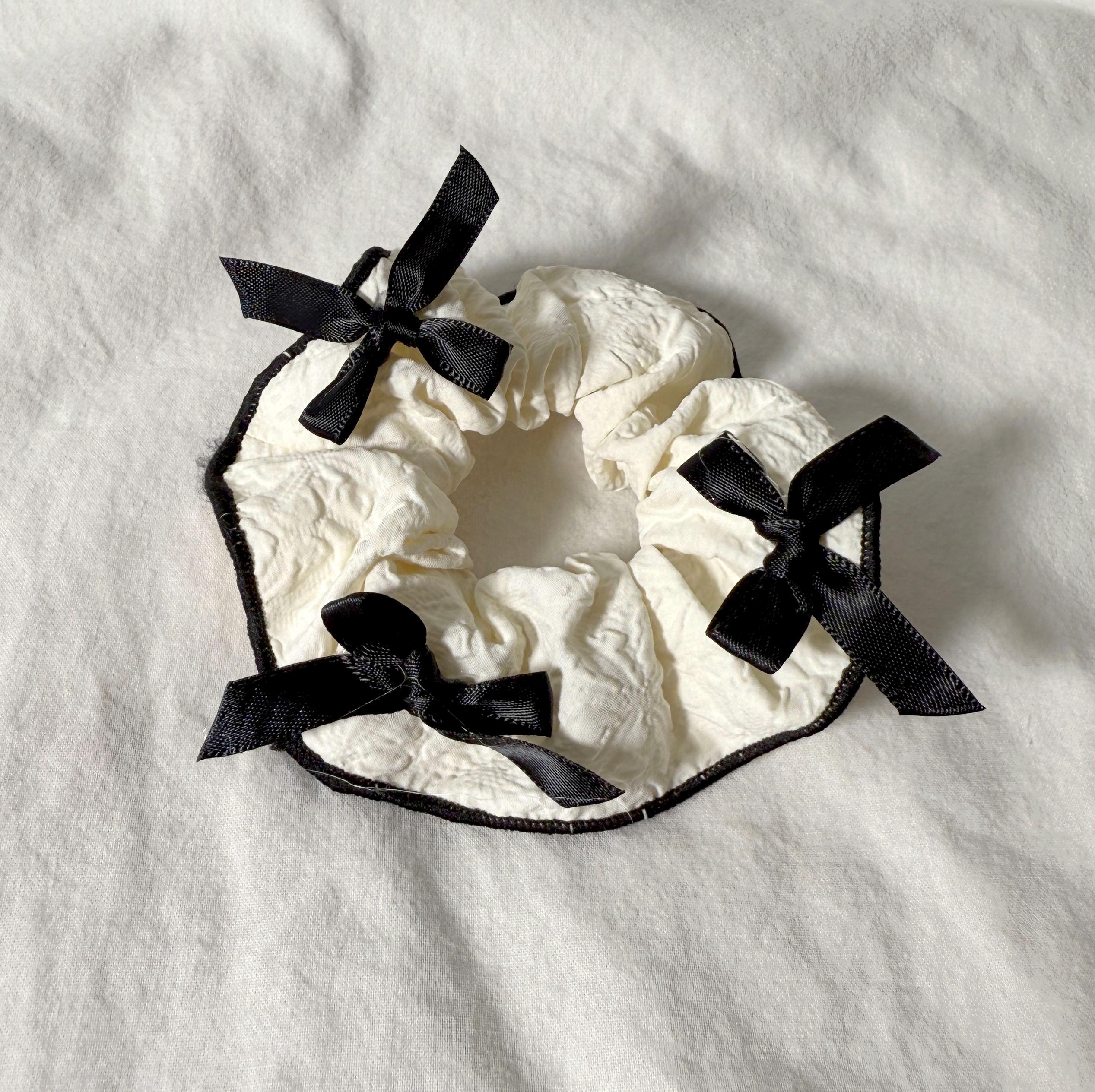 Bow Scrunchie Elastic Hair Tie Trendy Lace Scrunchie Set Trendy Hair ...