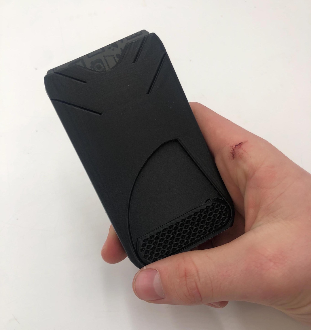 3D Printed Minimalist Wallet: PLA Filament Card Eject With Money Clip ...