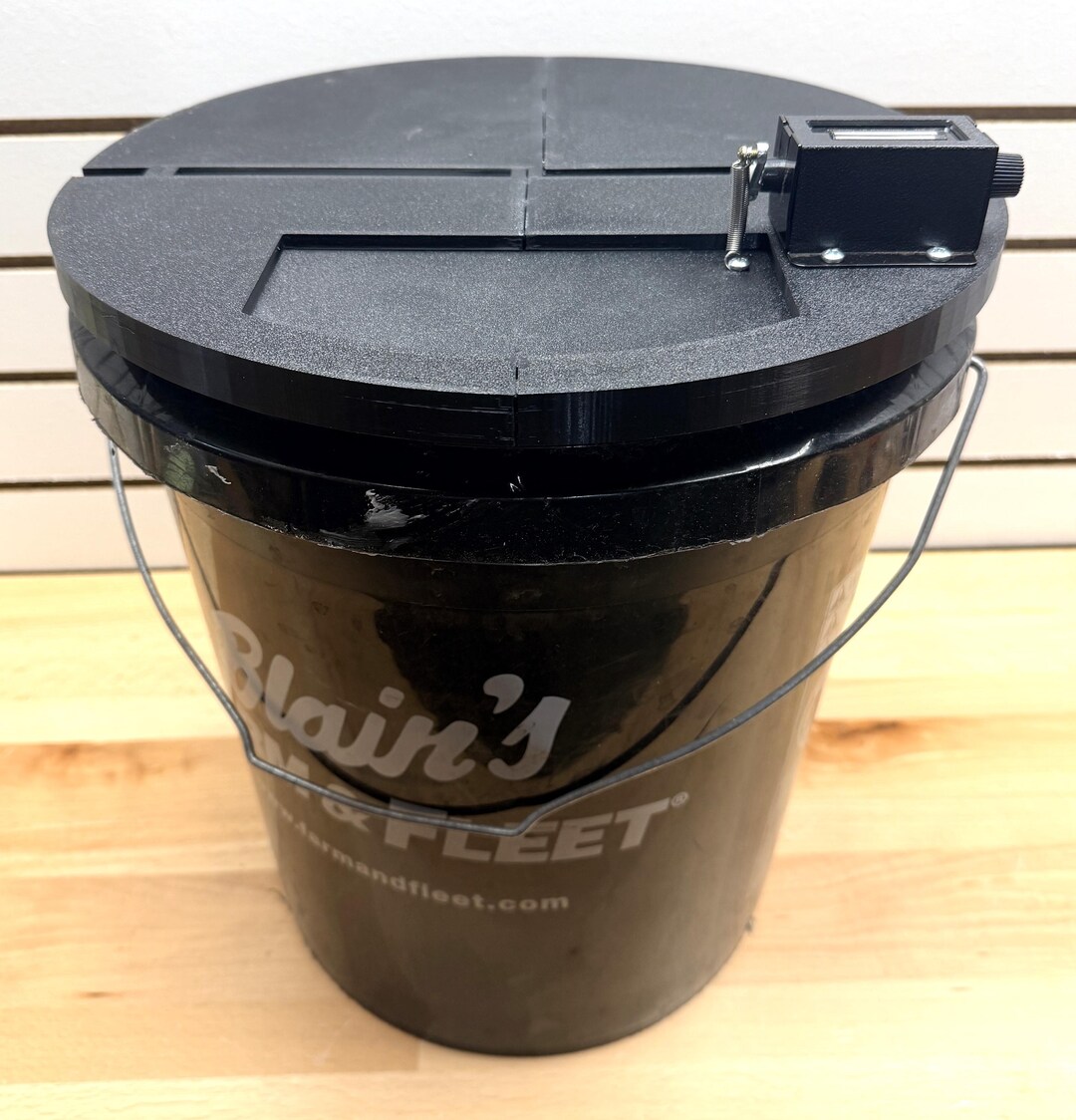 Ice Fishing Bucket Cover and Fish Counter | Foldable and Portable - Etsy
