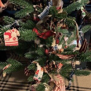 25 Primitive Farmhouse Homespun Rag Tied Christmas Tree - Etsy