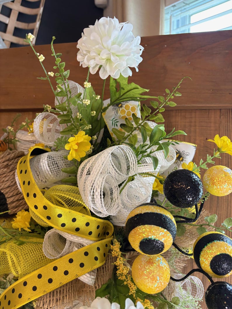 Bee Happy Summer Wreath, Bumble Bee, Polka Dot Ribbon, Bee Hive - Etsy