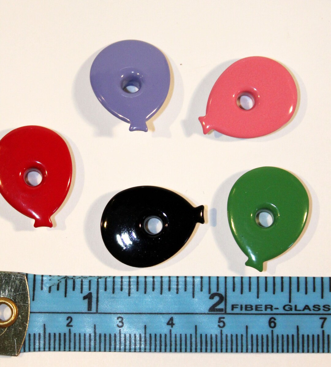 Colorful Balloon Shaped Aluminum Eyelets With 3/16 Inch Hole for Cards, Tags, Scrapbooking and ...