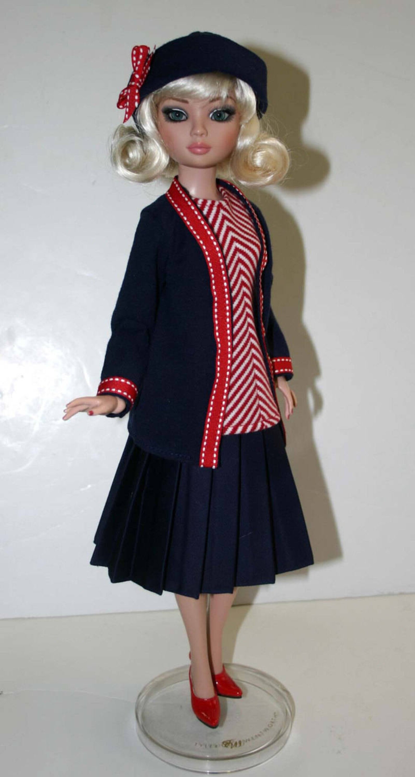 PDF Contemporary Doll Clothes Sewing Pattern for 16" Ellowyne Wilde ...