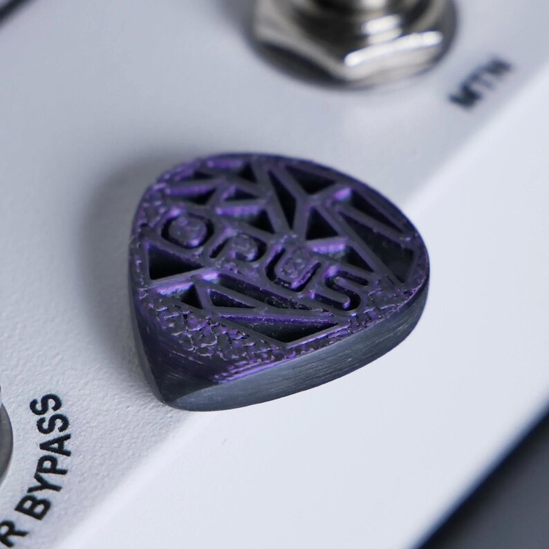 Opus Baldur Onyx VALKORE™ - Amethyst Series Handmade Guitar Pick - Etsy
