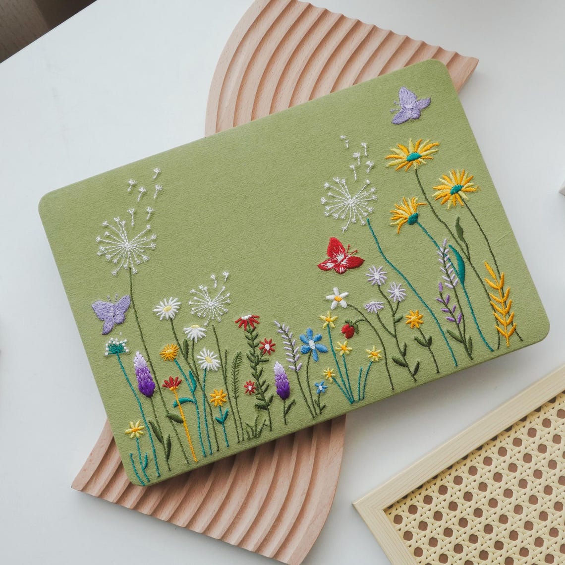 Embroidered Spring Floral for MacBook Case, Green Laptop Cover MacBook ...