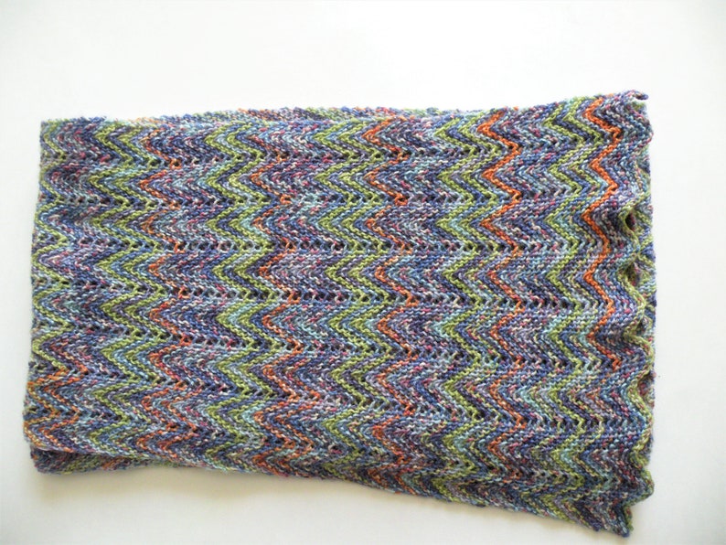 Hand Knit Merino Wool Chevron Scarf: Purple Green Zickzack Pattern - Etsy