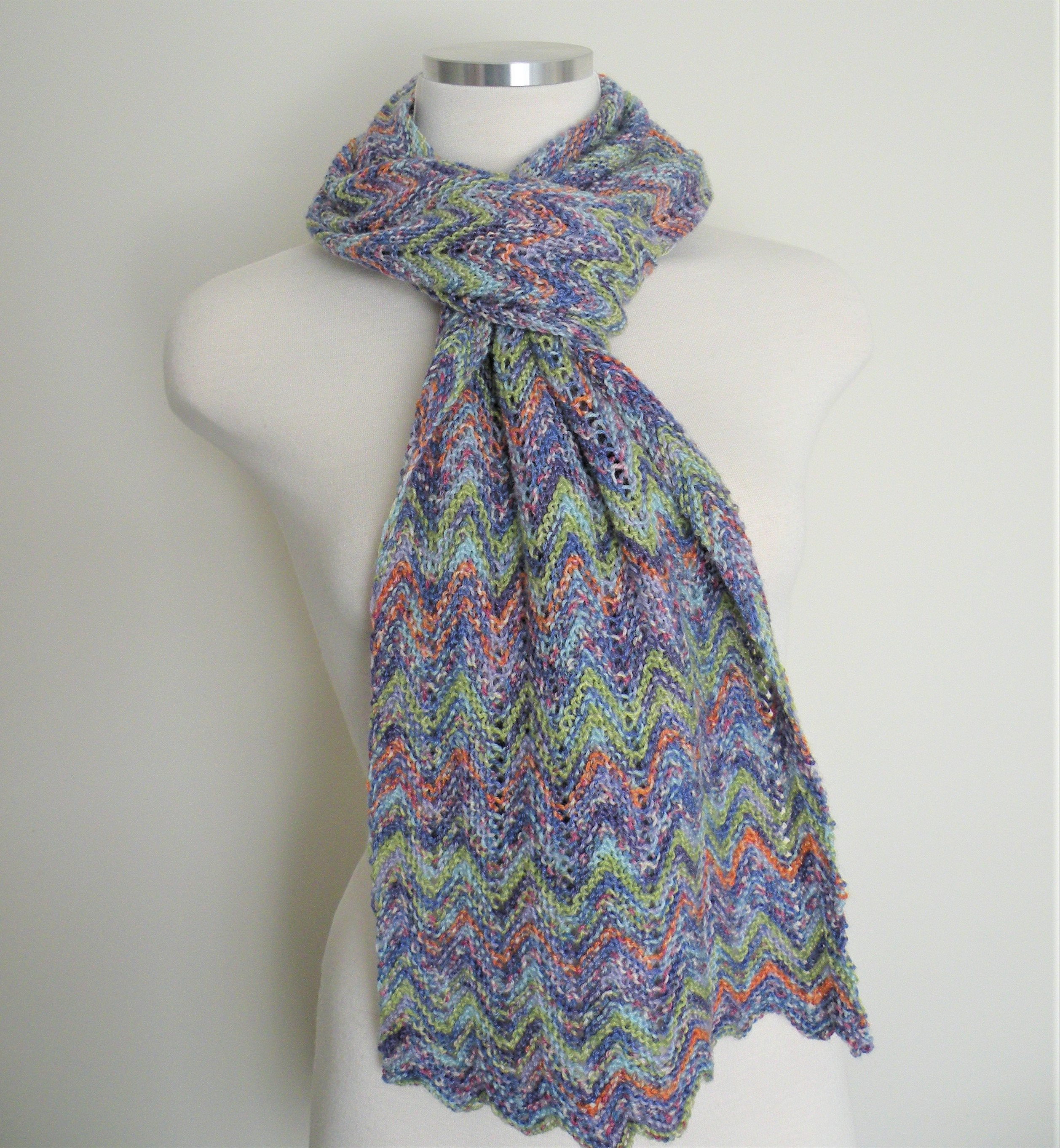 Hand Knit Merino Wool Chevron Scarf: Purple Green Zickzack Pattern - Etsy