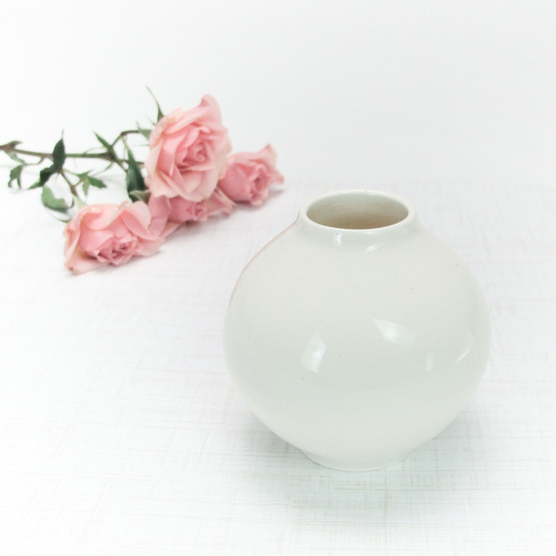 White Ceramic Round Bud Vase Modern Ceramic Home Decor White - Etsy