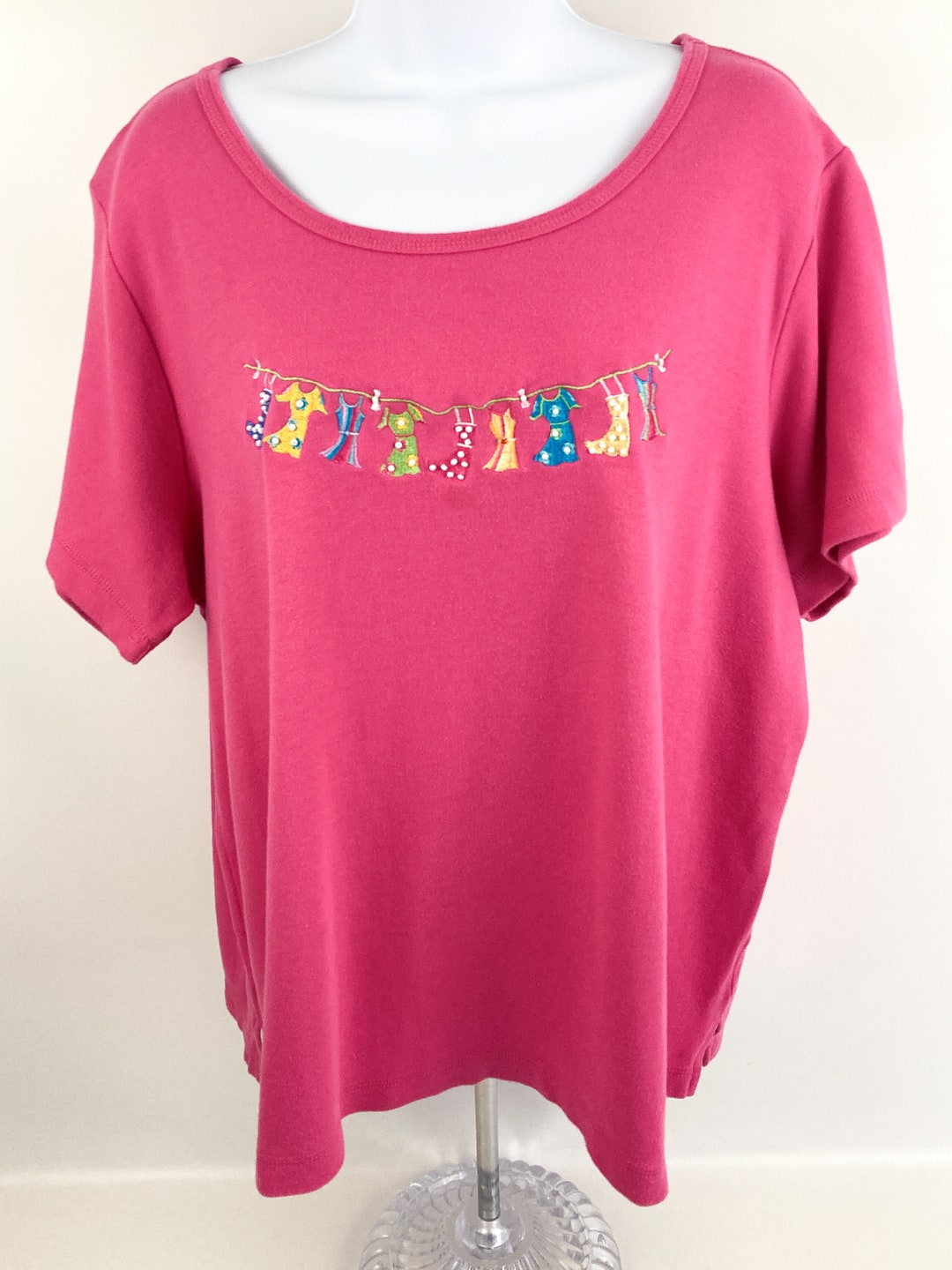 Vintage Woman's Quacker Factory Pink Embroidered Clothes Line Design W ...