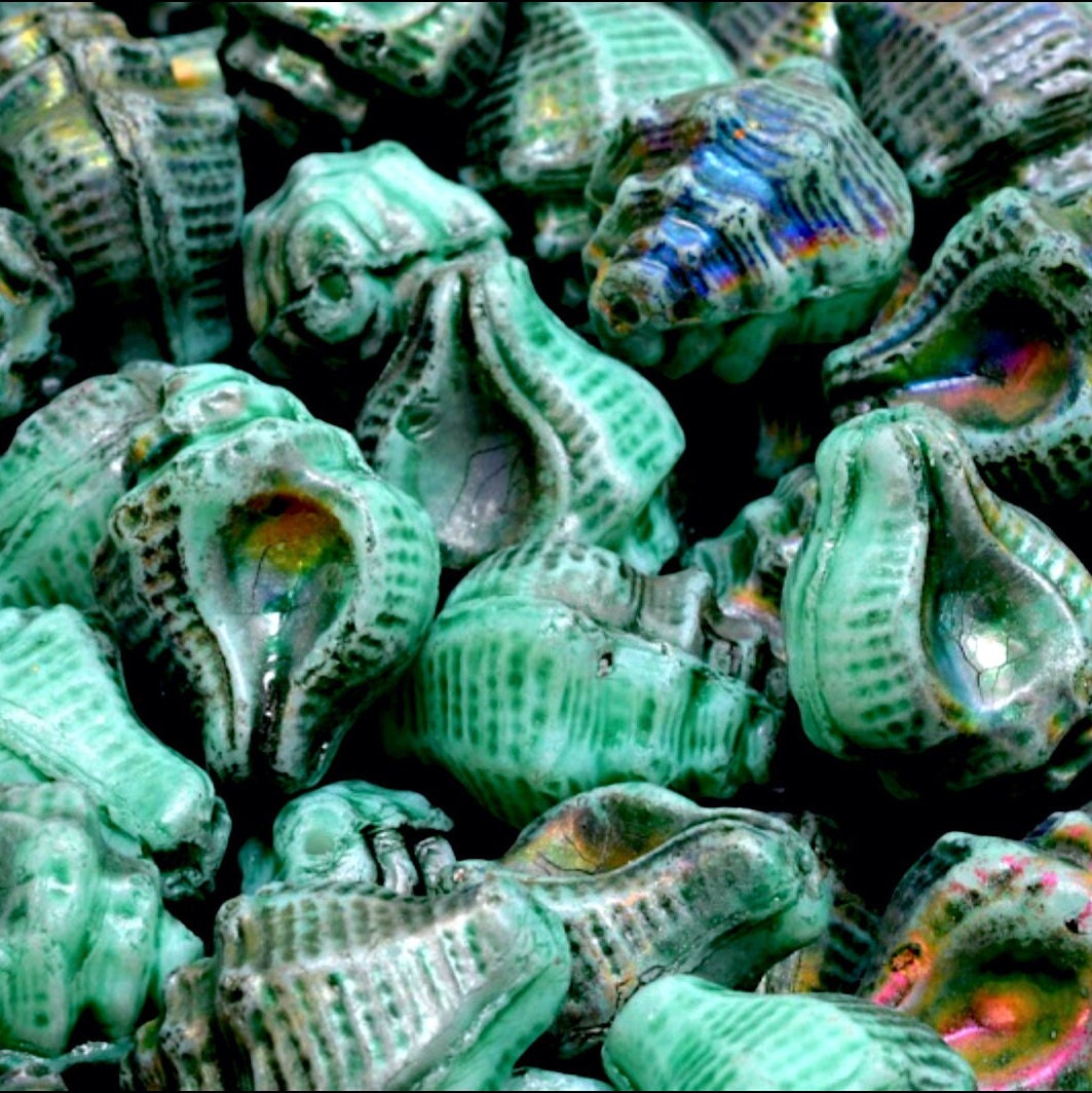 Czech Glass Sea Shell Beads, Conch Seashells Murex Beads, Green, Silver ...