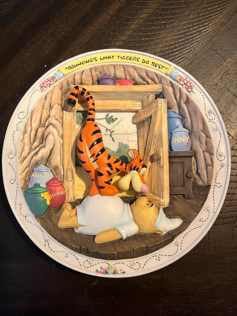 Vintage Winnie the Pooh & Friends 3D Plate - Bradford Exchange Tigger ...