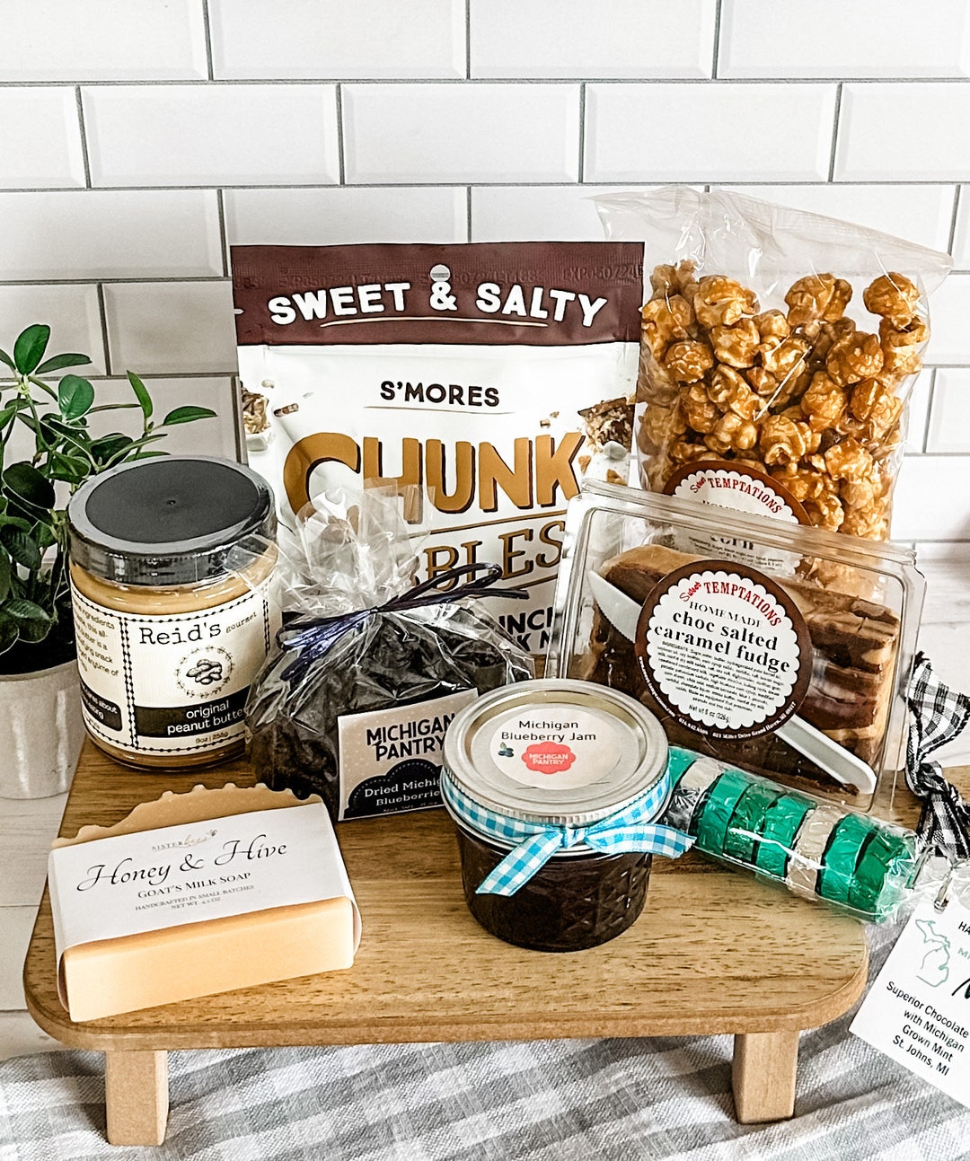 Michigan Made Gourmet Food Gift Box: Caramel Corn, Fudge, Jam - Etsy