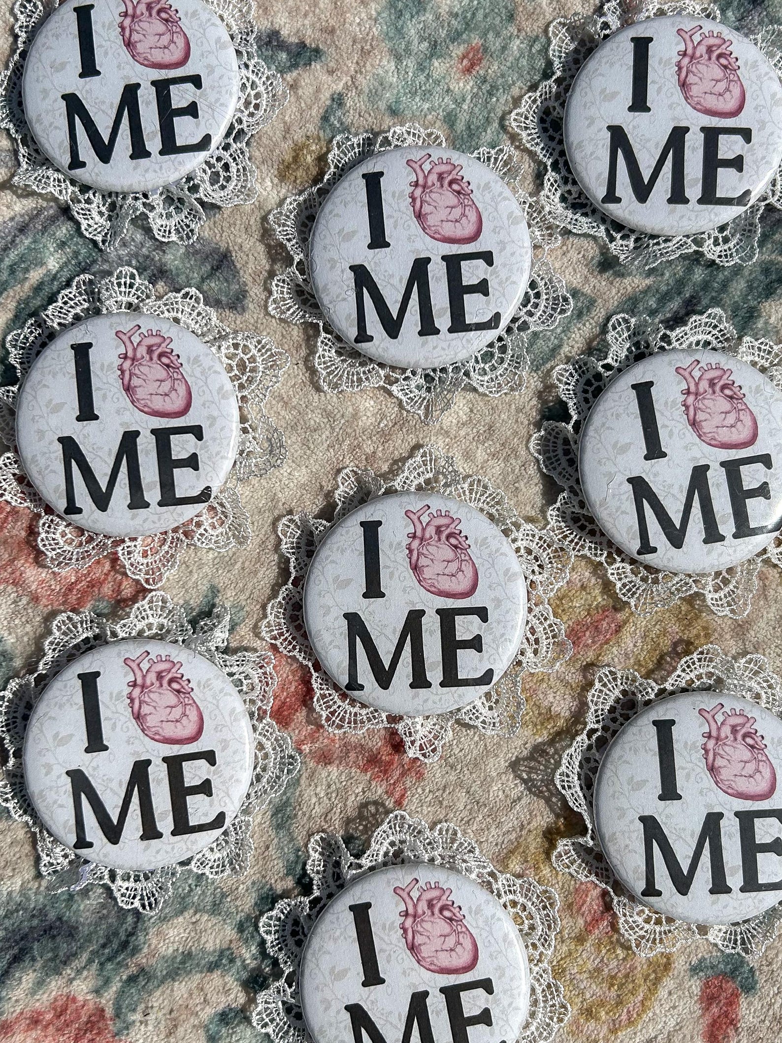 Pin-back “I Heart Me” Button Badge - Etsy