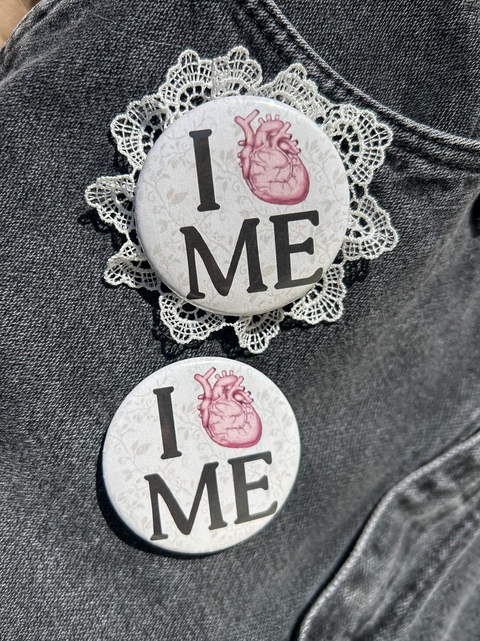 Pin-back “I Heart Me” Button Badge - Etsy
