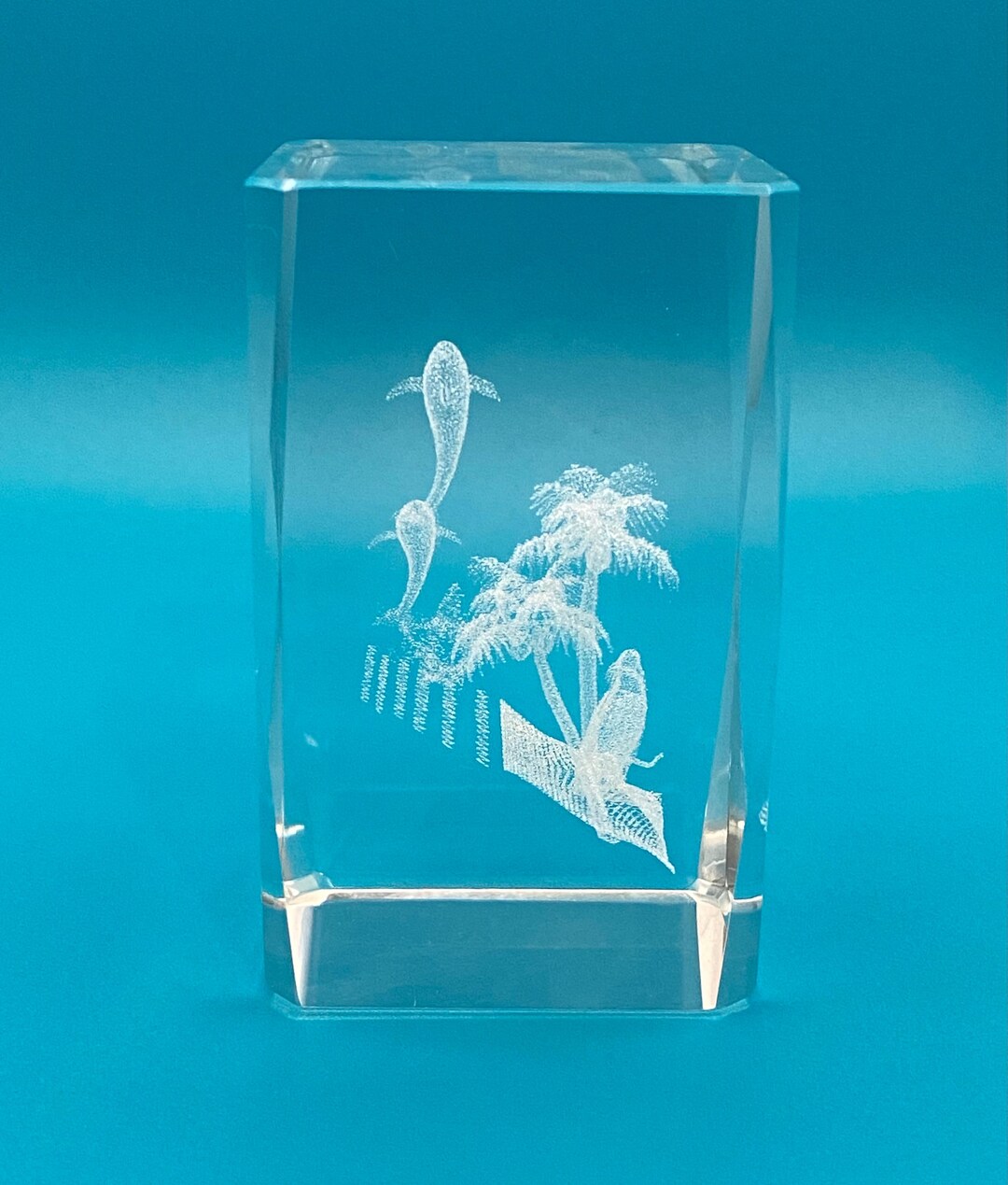 3D Laser Etched Crystal Hologram Statue Paperweight - Dolphin Paradise ...