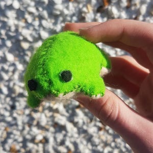 Handsewn Small Felt Frog Plushie Teddy - Etsy
