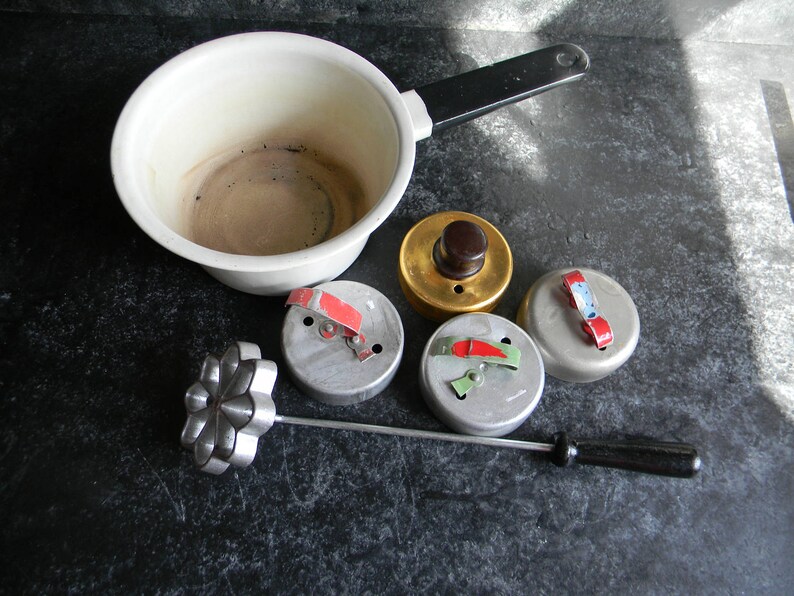Vintage Kitchenware White Enamel Sauce Pan Biscuit Cutters - Etsy