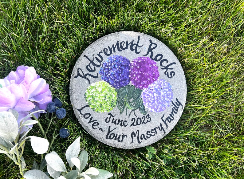 Hand-painted Hydrangea Garden Stone: Retirement Gift - Etsy
