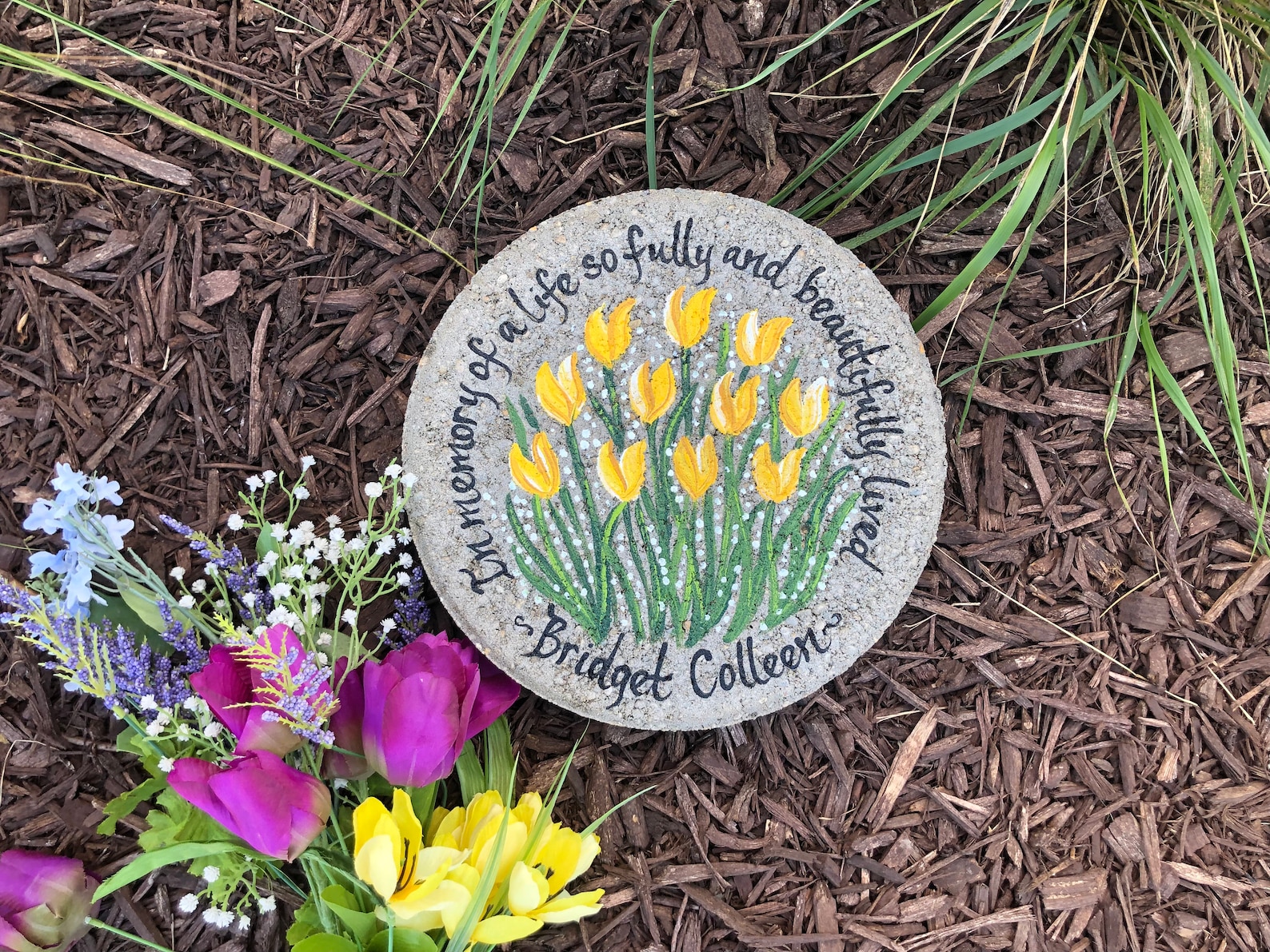 MEMORIAL Stepping Stone Personalized Garden Stone Tulips - Etsy