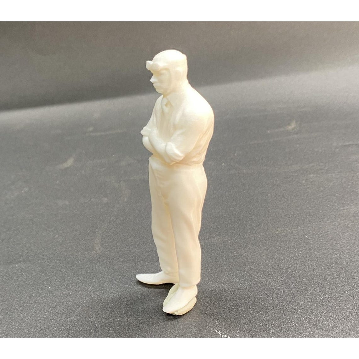 Miniature Figure 1:18 Scale 1920s Race Car Driver Model Diorama by ...