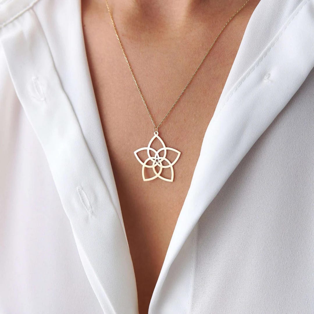 14K Gold Rose of Venus Necklace, Venus Flower Pendant, Sacred Geometry ...