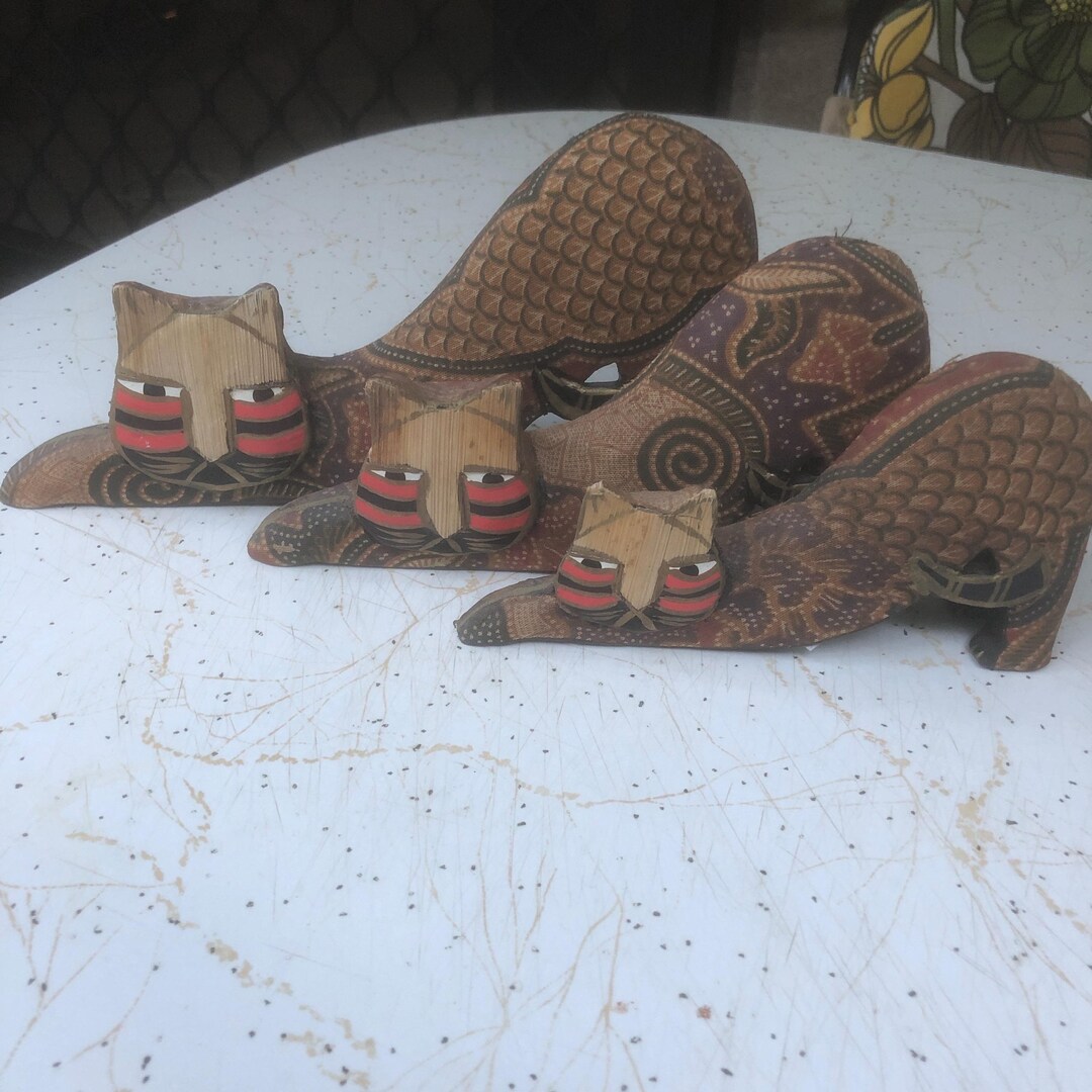 Vintage Indonesian Batik Wooden Cats Set of 3 - Etsy