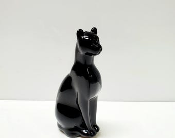 Vintage Black Crystal Cat Figurine, Solid Black Milk Glass Cat Figurine ...