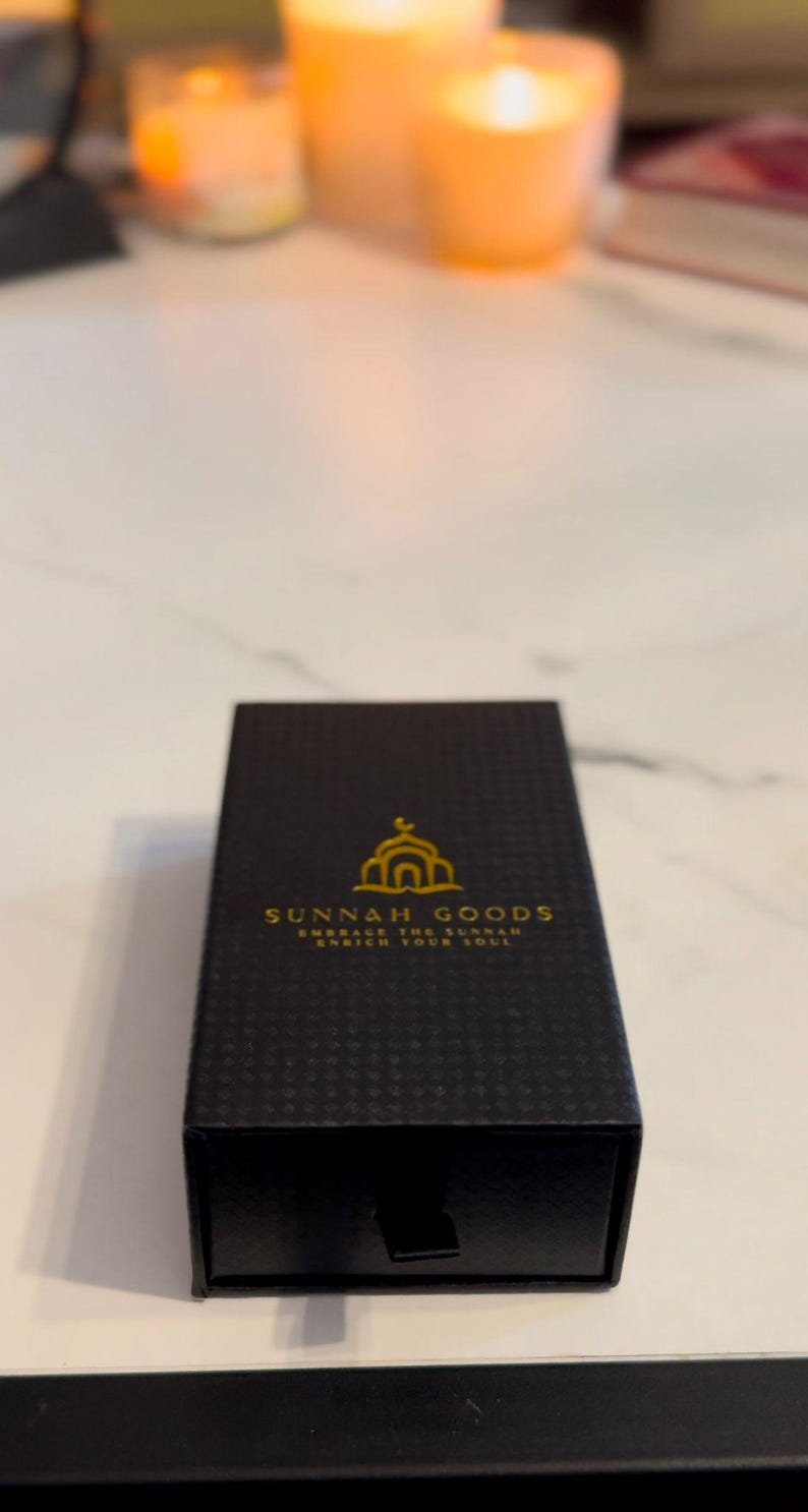 Santal 33 Impression by Sunnah Goods – Iconic Woody Fragrance, Oil ...