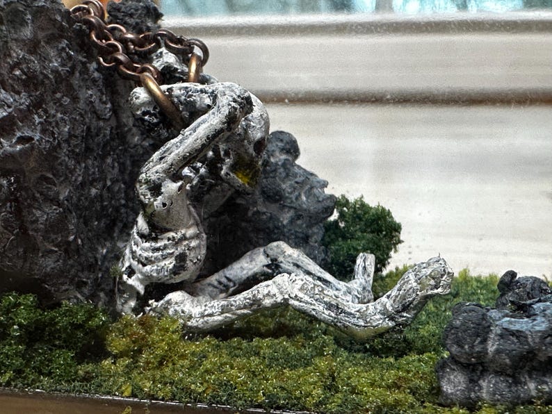 Crazed Skeleton Diorama. the Things We Have Locked Away. - Etsy