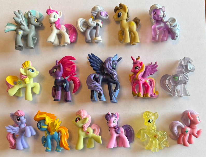 My Little Pony Figures. Rare Toys. Lots of Ponies! MLP Mini Figures and ...