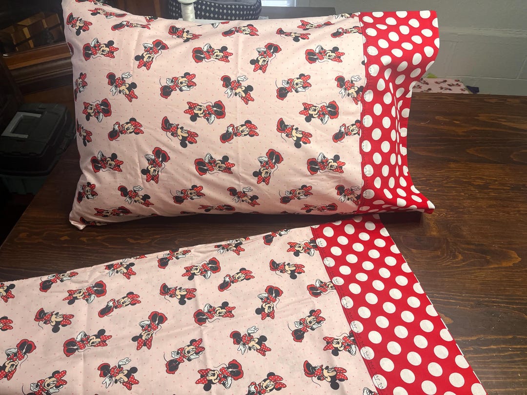 Children’s Minnie Mouse Standard Sized Pillowcases - Etsy