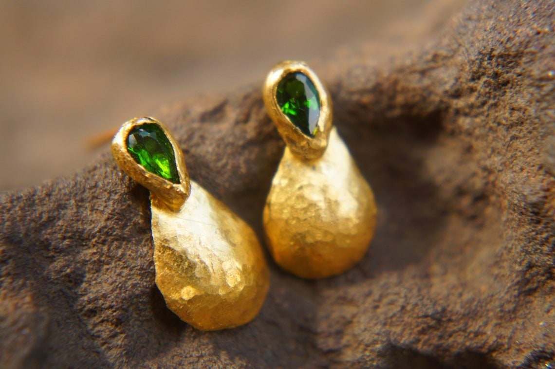 Solid 24k Gold//green Drop Earrings//24k Gold Studs// 24k Gold - Etsy