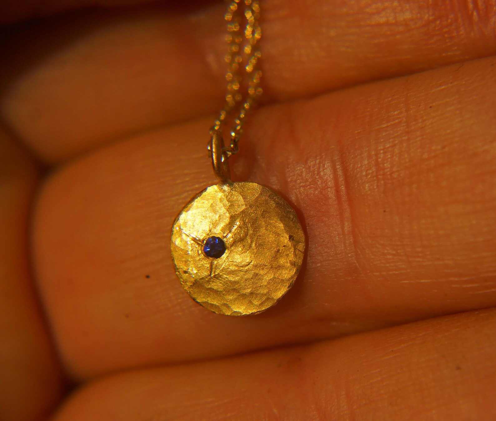 24k Gold Sapphire Charm Pendant Disc Pendant Gold Sapphire Pendant ...