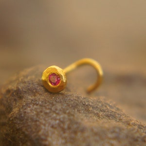 24 carat gold nose pin store