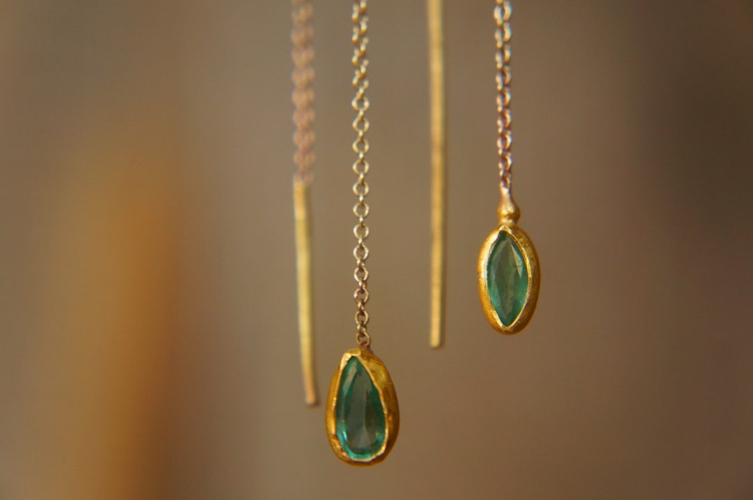 24k Gold Emerald Long Threaders//gold Emerald Threaders Earrings//24k Emerald Dangles//unique ...