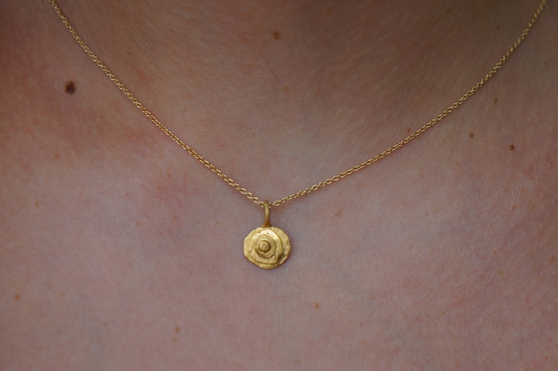 24k Gold Pendant//basic Gold Necklace//24k Gold Circle - Etsy