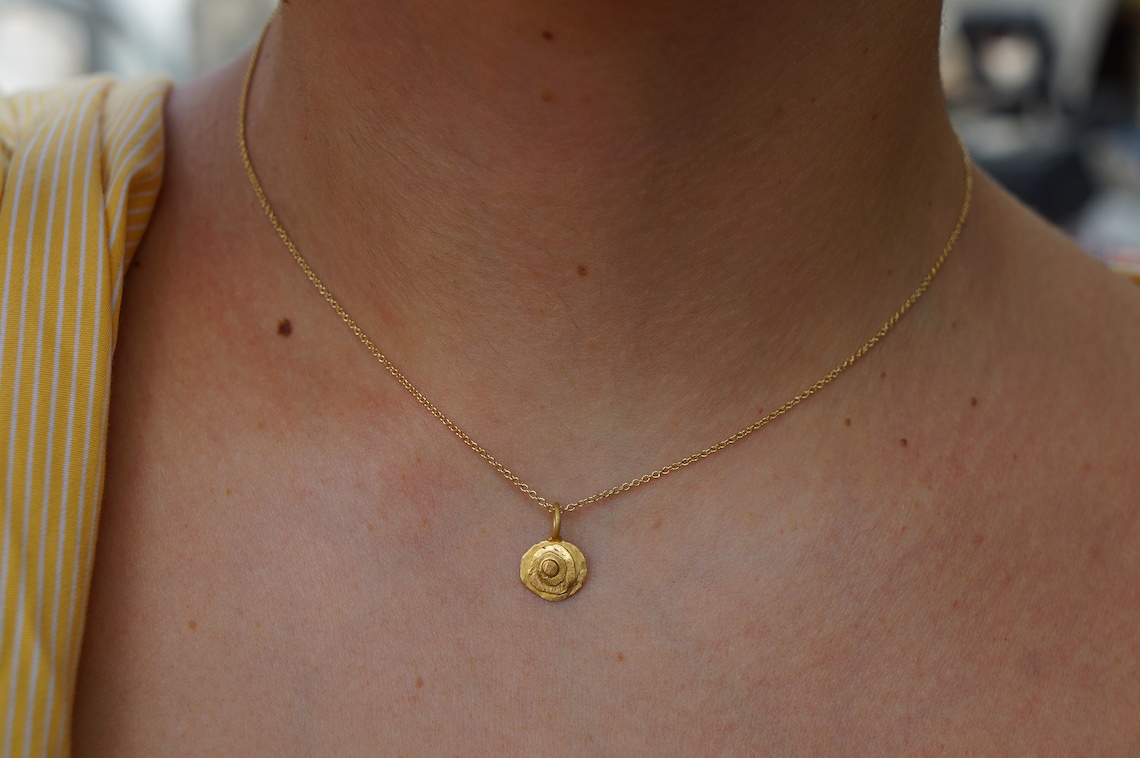 24k Gold Pendant//basic Gold Necklace//24k Gold Circle - Etsy