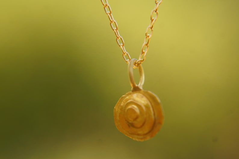 24k Gold Pendant//basic Gold Necklace//24k Gold Circle - Etsy