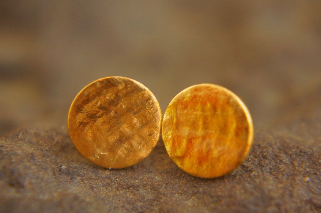 24k Gold Round Artisan Studs//hammered Gold Studs//classic Round Gold ...