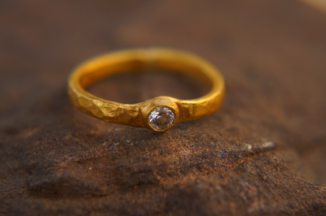 24k Gold Diamond Ring//gold Diamond Ring//hammered Diamond - Etsy