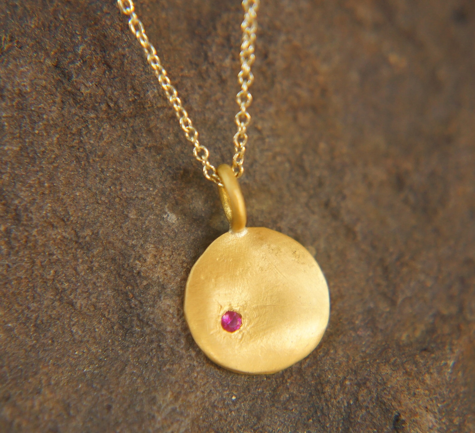 24k Gold Ruby Charm Pendant Disc Pendant Gold Ruby Pendant - Etsy