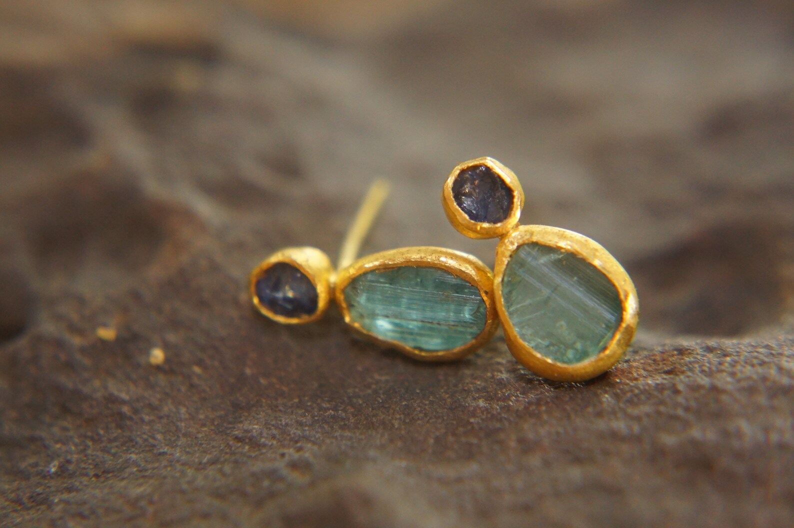 Solid 24k Gold Raw Gem Studs raw Gem Stone Earrings-stud | Etsy