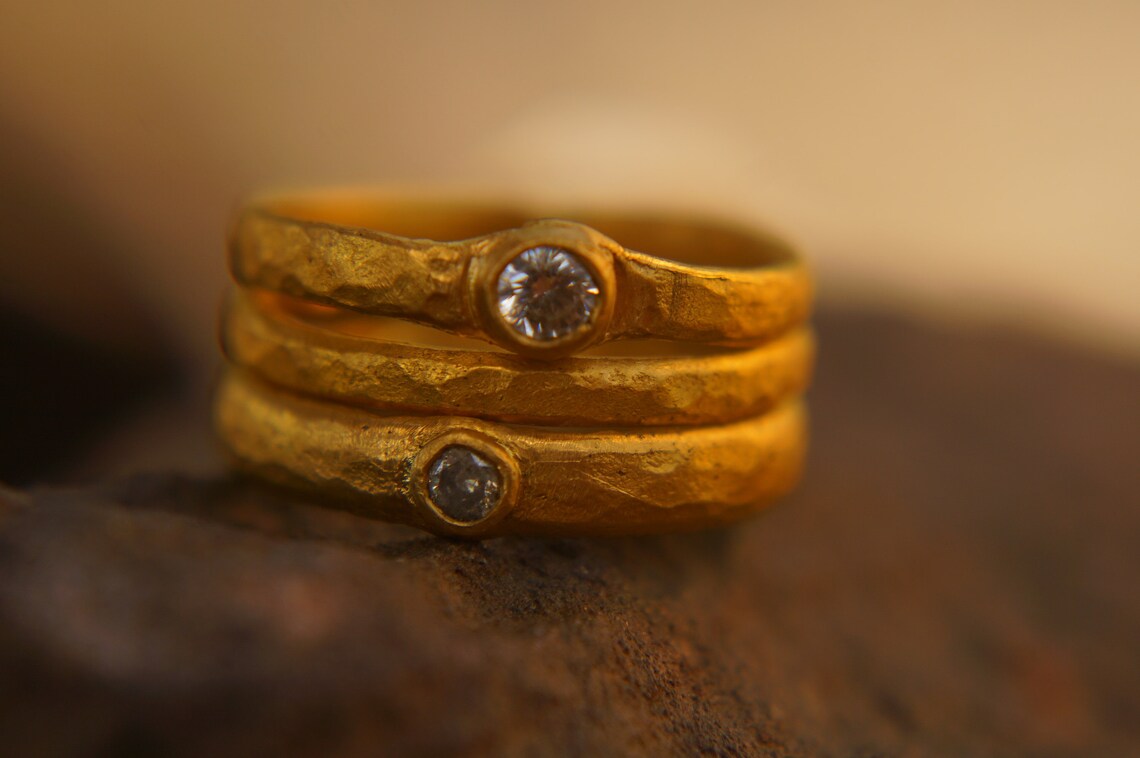 24k Gold Diamond Ring//gold Diamond Ring//hammered Diamond - Etsy